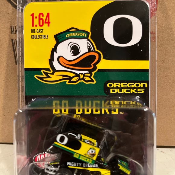 ACME | Other | Oregon Ducks 64 Sprint Car Collectible | Poshmark